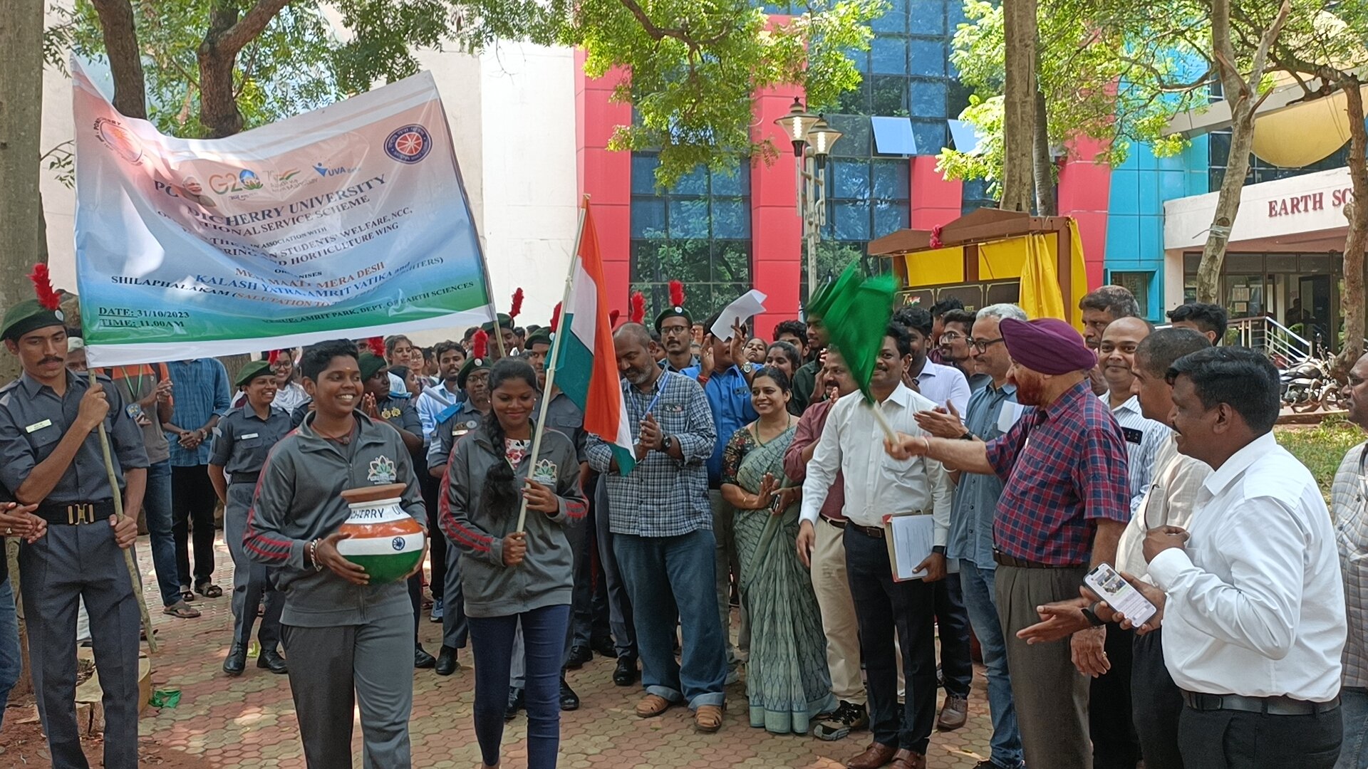 Prof. Gurmeet Singh, VC has unveiled Shilphalakkam, inaugurated ...